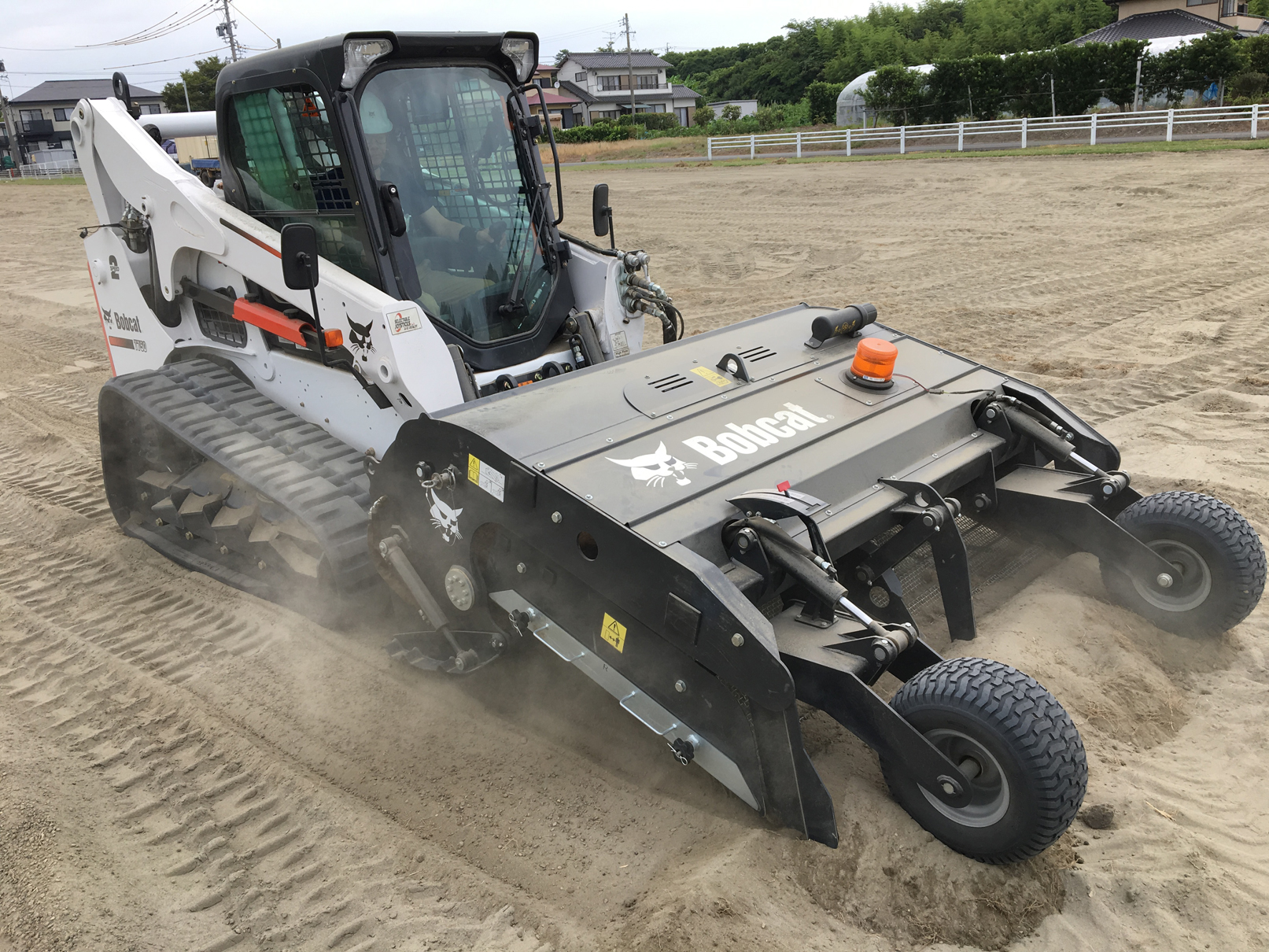 サンドクリーナー｜アタッチメント｜製品案内｜株式会社ボブキャット